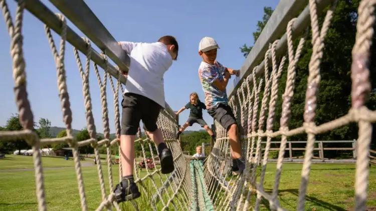 Better Extreme Barking | Day Out With The Kids
