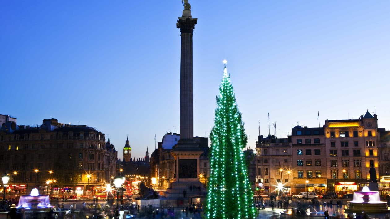 Christmas In London | Top Things To Do | DOWTK