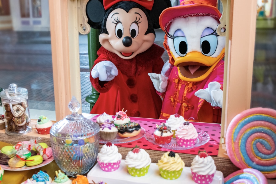 10 Must Eat Snacks And Food At Disneyland® Paris | DOWTK